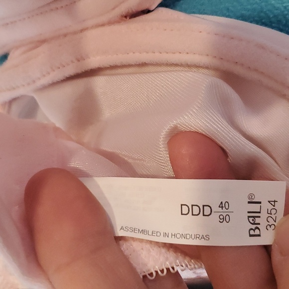 Bali | Intimates & Sleepwear | Bali Light Pink Underwire Bra Size 4ddd ...